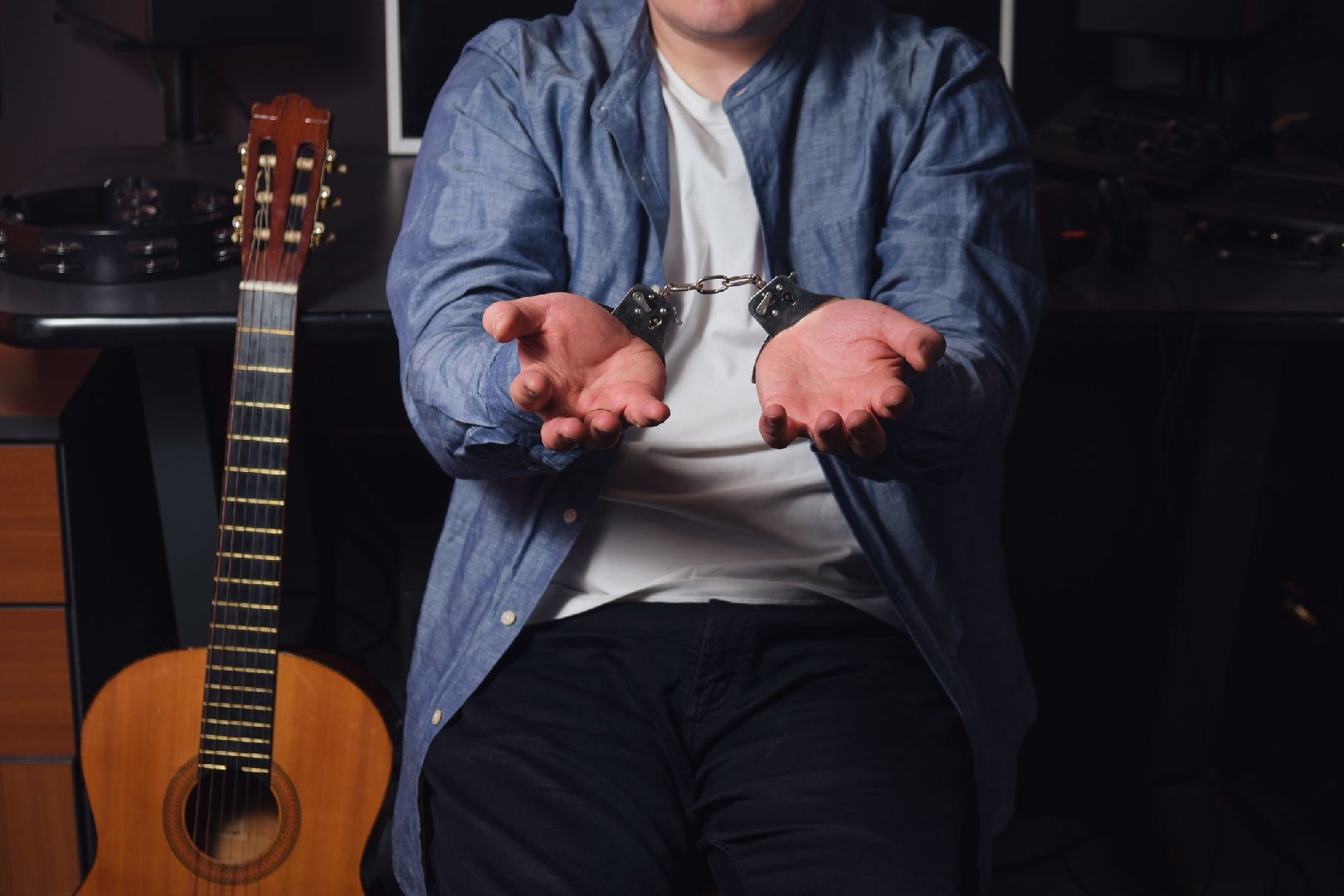 Адвокат опроверг, что певца в Екатеринбурге задержали за песню Noize MC ...