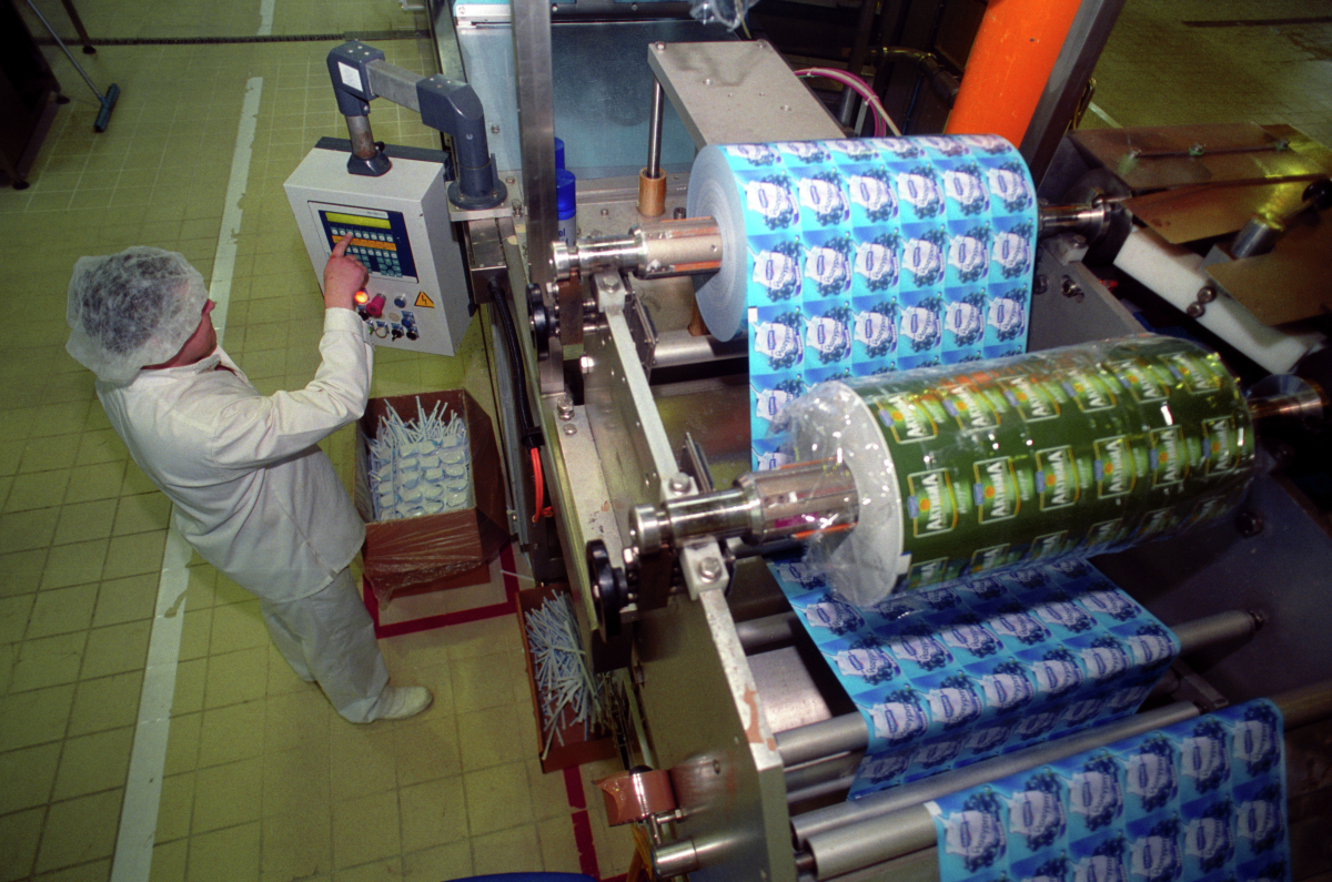 Компания Danone уходит из России | Радио 1